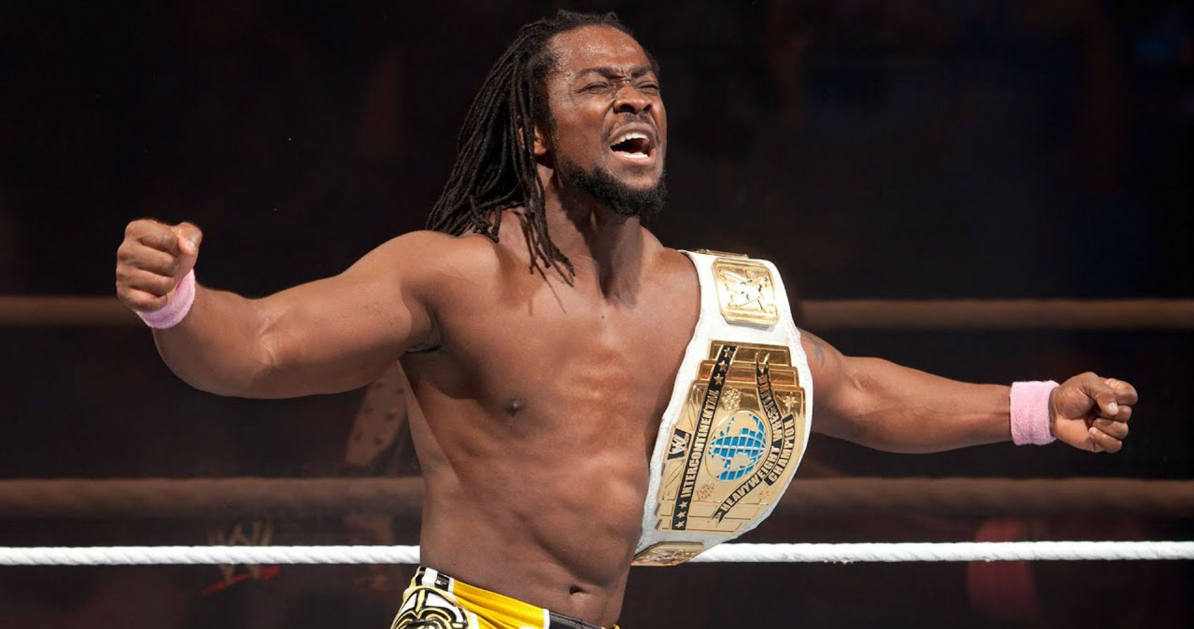 How Kofi Kingston's Mom Helped Him Lose The Jamaican Gimmick