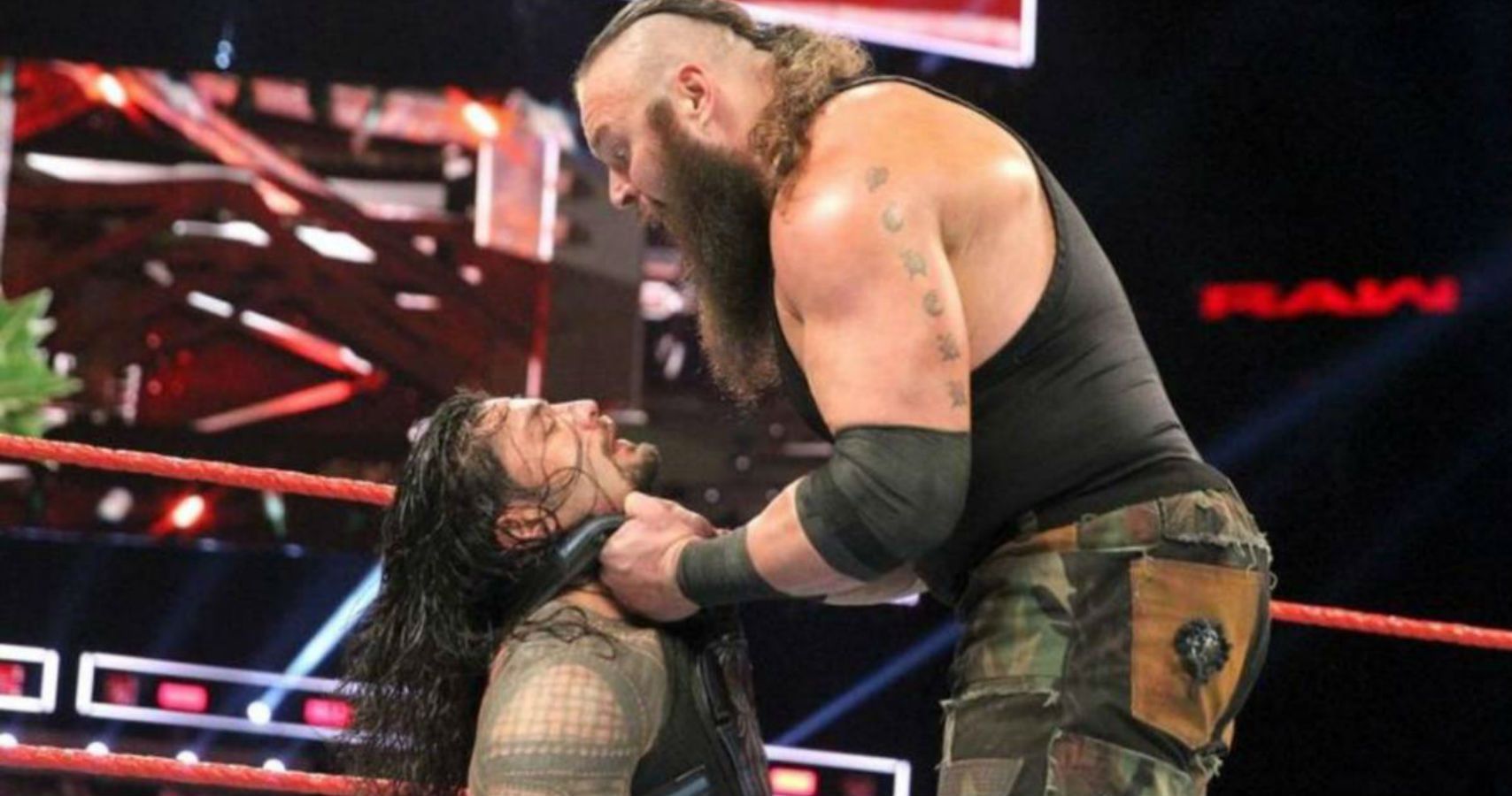 Roman Reigns And Braun Strowman Trade Heavy Blows Ahead Of Huge ...